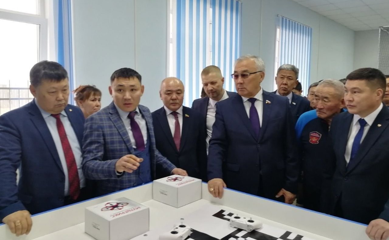 Б Жамсуев Сразу девять социально значимых объектов открылись в с